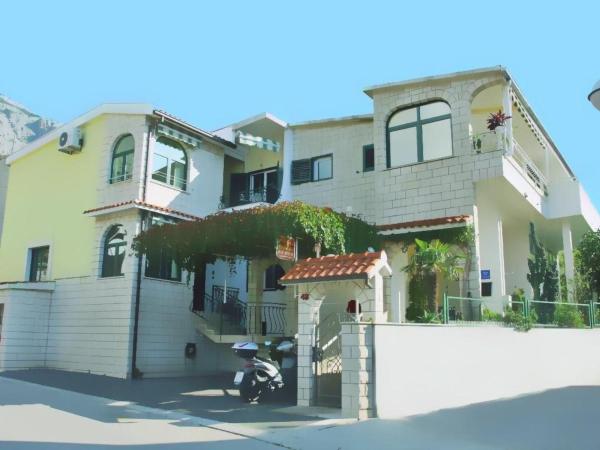Apartment Komfortable Ferienwohnung Mit Terrasse In Bidol By Interhome - Makarska