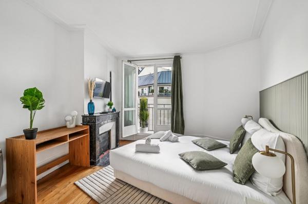 Close To Paris City Center I Eiffel Tower View - Paris