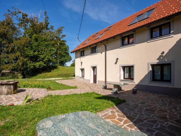 Apartment Studio Für 4 Personen Ca- 106 M² In Gozd- Krain - Innerkrain By Interhome - Idrija