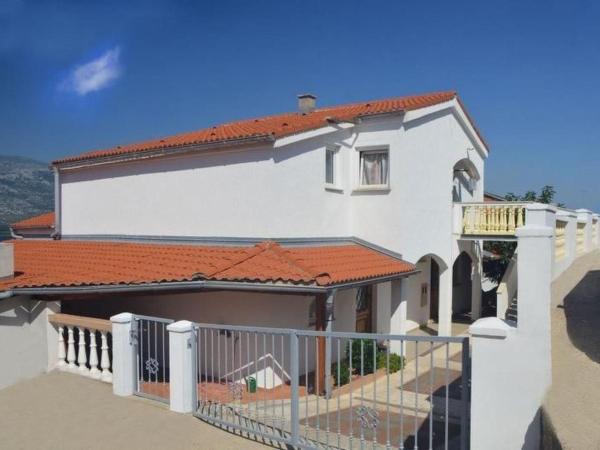 Apartment Appartement In Vinjerac Mit Großer Terrasse By Interhome - Starigrad