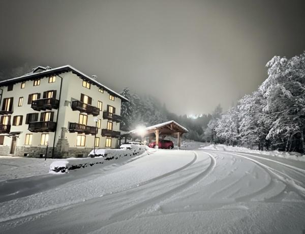 Cervinia House - Alpine Apartments & Chalet - Valtournenche