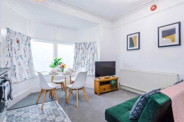 Leamington Spa's Gem - Free Parking, Netflix, Prime & Disney - Royal Leamington Spa