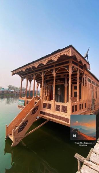Houseboat New Heidi - Srinagar