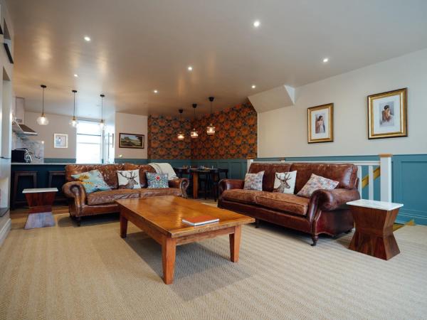 Whiskawaystays - Albert Park Road - Luxury Home - Ledbury