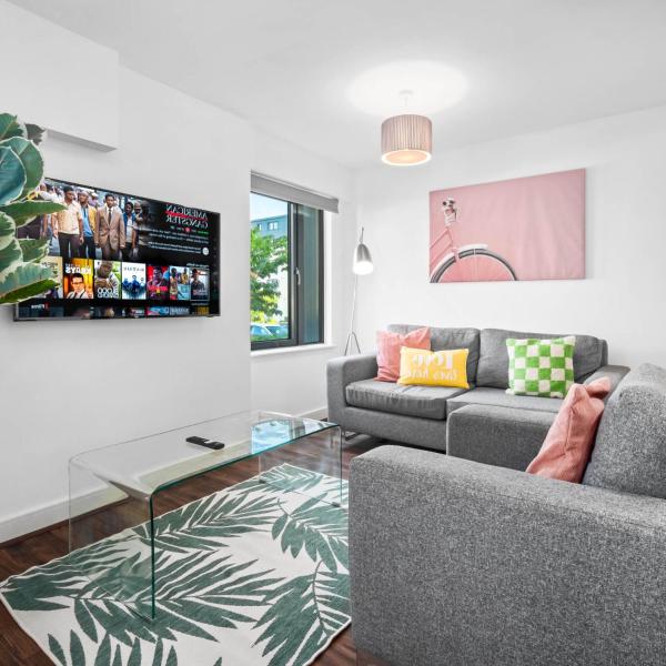 Stylish 2 Bedroom Apartment - Smart Tv - Wi-fi Netflix 3001fs - Solihull