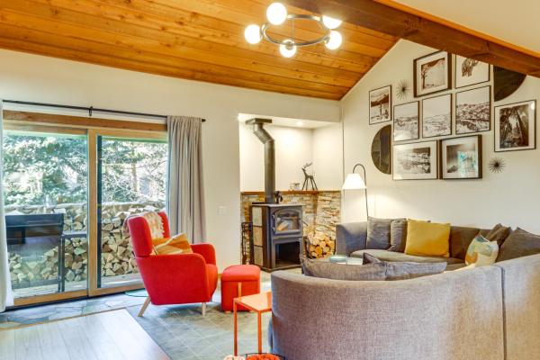 2 Mi To Eagle Lodge! Multi-level Haven With Hot Tub - Mammoth Lakes, CA