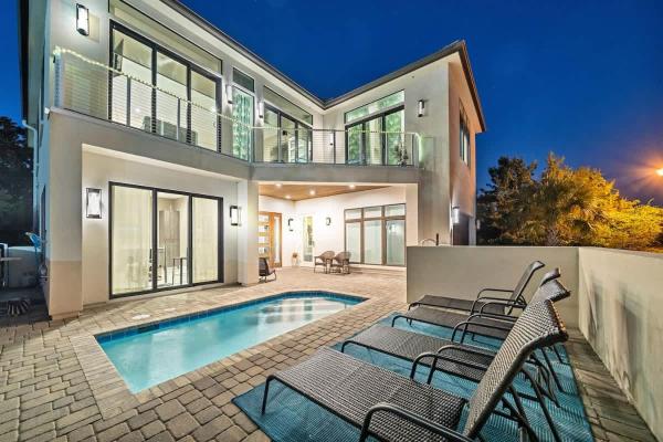 Flamingo Destination - Destin, FL