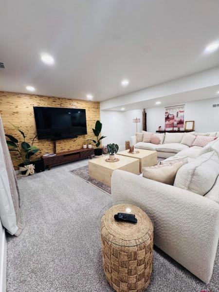 Fam Retreat, Hot Tub, Bbq, Ski, Game Room, Backyard - Wheat Ridge, CO