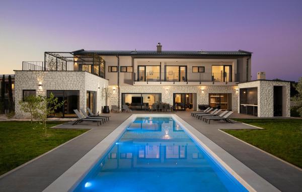 Nice Home In Bale With Sauna - Rovinj