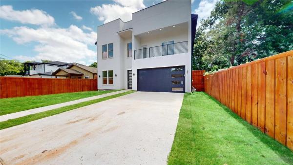 Modern Luxury Home - Dallas, TX