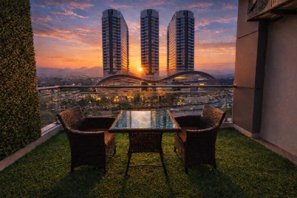 Elysium Tower Boutique Hotel Apartments Opposite Centaurus Mall Islamabad - Islamabad