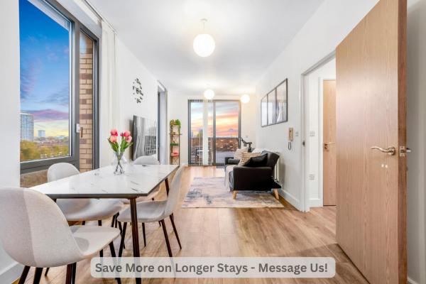 Modern 3-bed Penthouse With Terrace & Gym, Near Canary Wharf, Weekly Deals - Londres