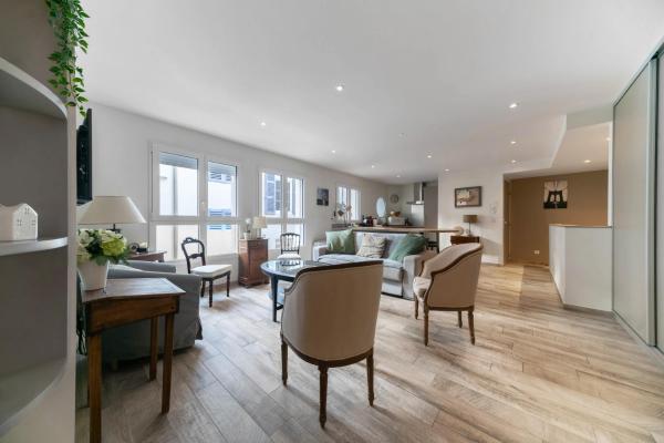 Maison Russie - Grande Maison Climatisée Avec Parking Centre Ville - Vichy