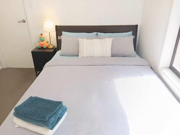 Private Double Room With Desk & Wardrobe 3 - Melbourne