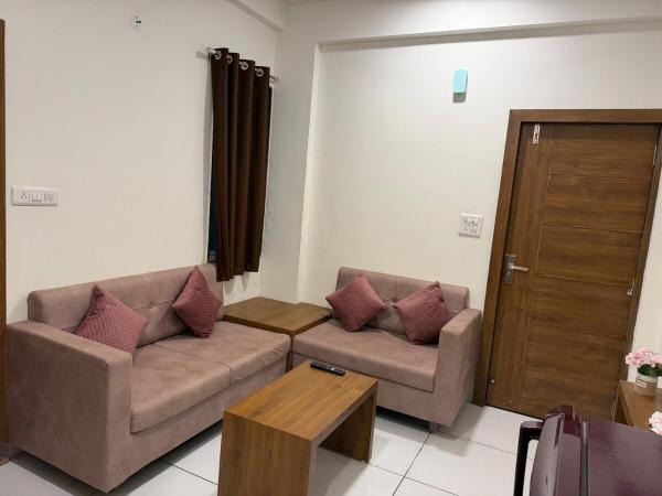 The Cozy Retreat Urban Sanctuary - Vijaynagar