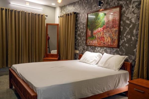 Vista Chembra Service Apartment 20b - Kerala