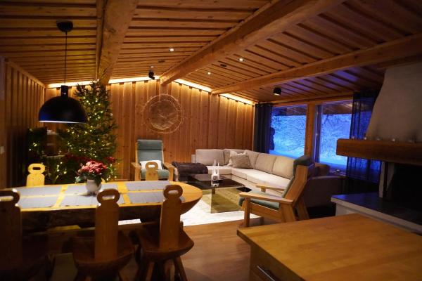 Private Log Villa By The Ivalo River - Ivalo