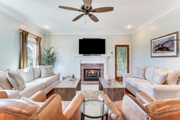 Summerville Historic Bungalow With Hot Tub - Augusta, GA