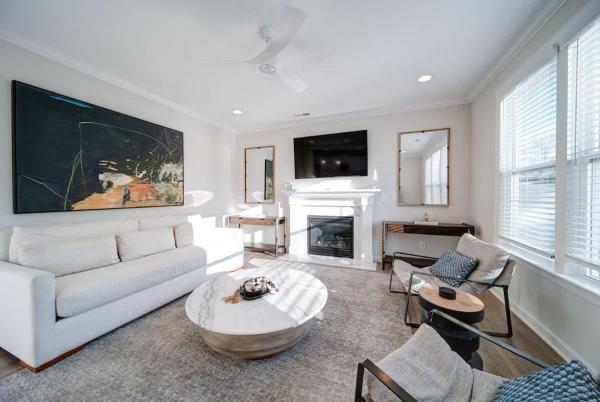 Luxury 4br Escape - Premium Modern Comfort - Charlotte, NC