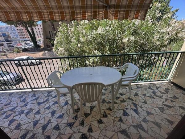 Appartement Spacieux 3 Pièces, Terrasse Et Parking Privé, 7 Couchages - Fr-1-731-148 - Aigues-Mortes