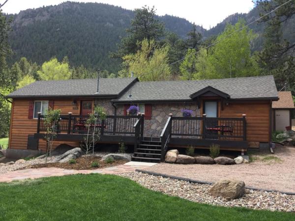 Green Mountain Falls Cottage With Hot Tub - Woodland Park, CO