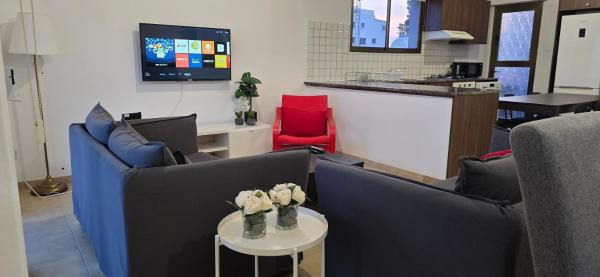 Skoufa 21 - Luxury Apartment -Breakbooking Cy - Limasol