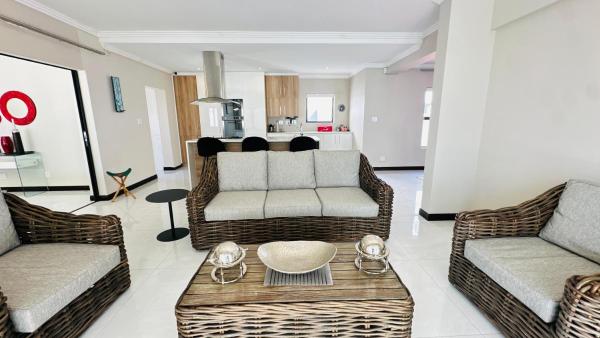 G&j Villa & Spacious Cottage - Le Cap