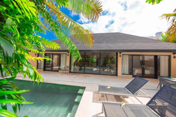 Amazing Private Pool Villa 2br In Seminyak Bali - Denpasar
