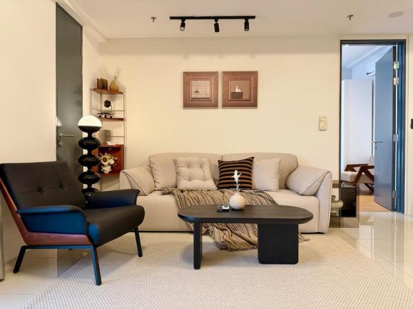 Tropicana 218 Macalister #Midcenturymodern #Infinitypool #7pax #3br2bath #Quality Well Maintained #Private Host - Bayan Lepas