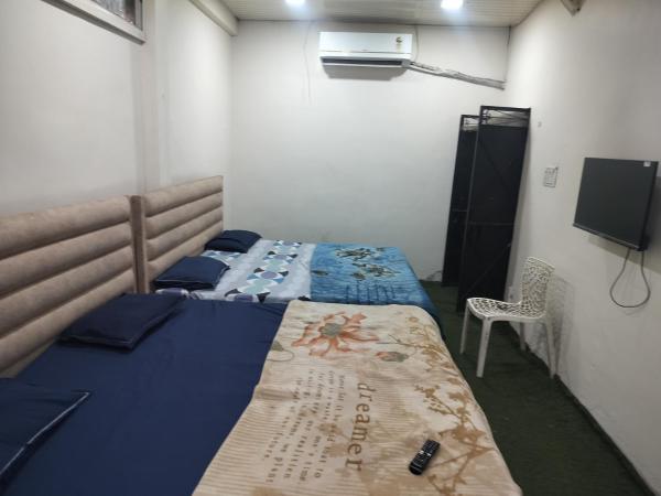 Hotel Yuvraj Palace Ujjain - Ujjain