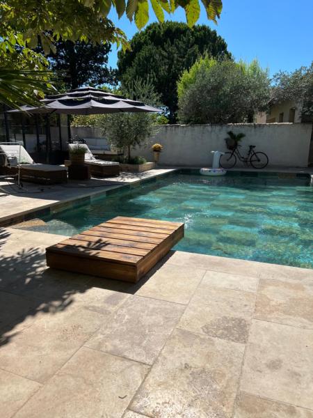 Charmant Appartement T2 Cosy Avec Piscine - Eygalières