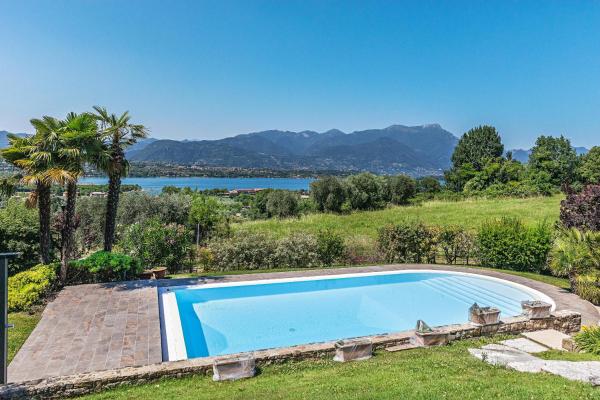 Villa Vittoria By Whale Homes - Sirmione