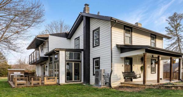 Modern 5br Home With Mtn Views Bbq & Pool Table - Sierra Nevada