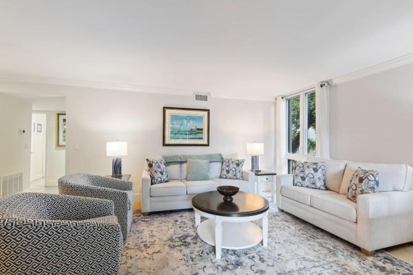 882 Ketch Court Harbour Town Sea Pines Resort 3br Villa Walk To Marina Pool Access Hilton Head - Bluffton, SC