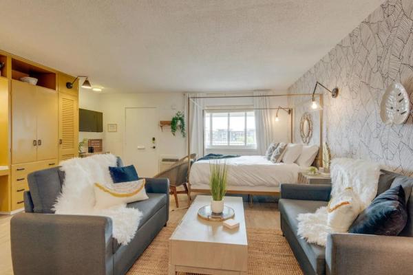 Stylish Studio With Pool Walkable To Dining And Bars - Brentwood, TN