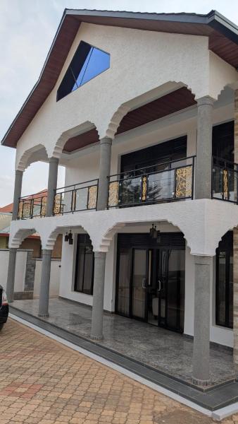 Kigali White Home - Rwanda