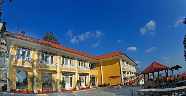 Starz Clarks Inn Mussoorie - Mussoorie