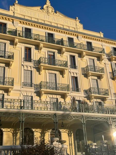 Le 112, Confortable Et Cosy En Plein Centre D'aix Les Bains - France