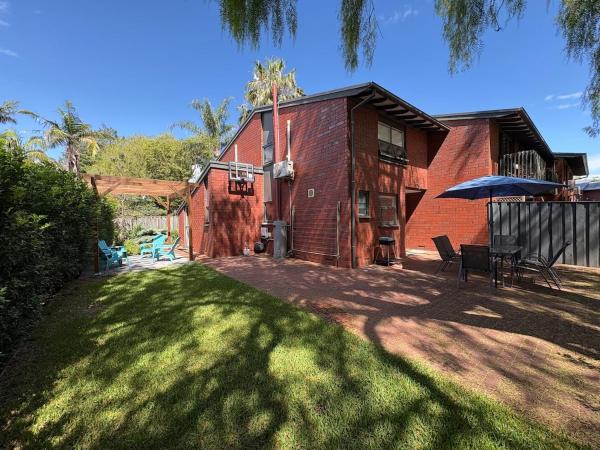 3 Bedroom Home In Fullarton With Pool Access - Adelaide