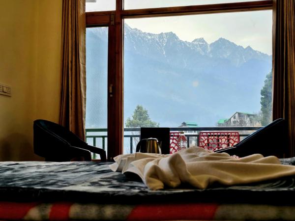 North Star Cottage Manali A Beautiful Wellness Boutique Cottage Manali With Mountain View With Premium Room Near Mall Road - Manali