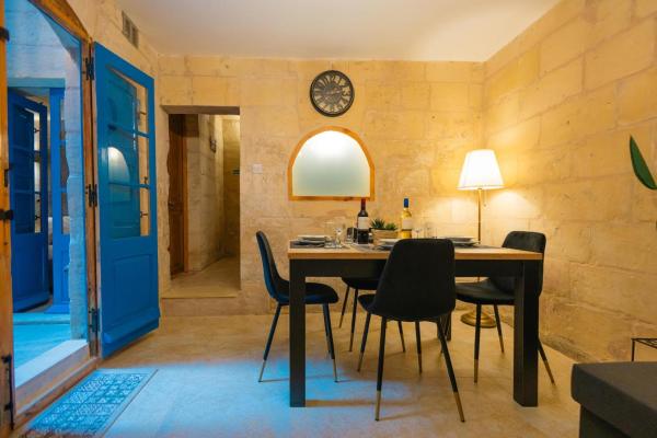 Comfy 2 Br Flat In The Heart Of Floriana By Buena Vista - Aéroport international de Malte (MLA)
