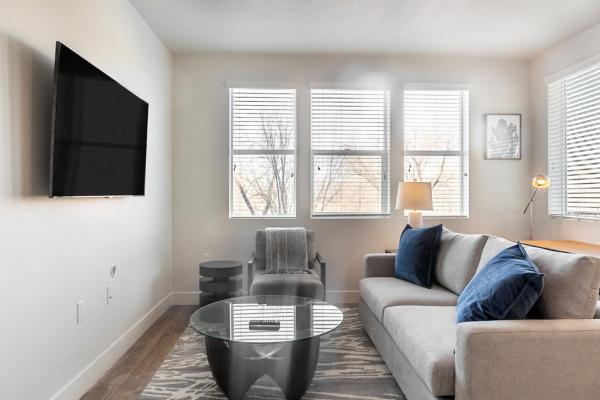 Landing Apartments - Via Apartments - West Jordan, UT