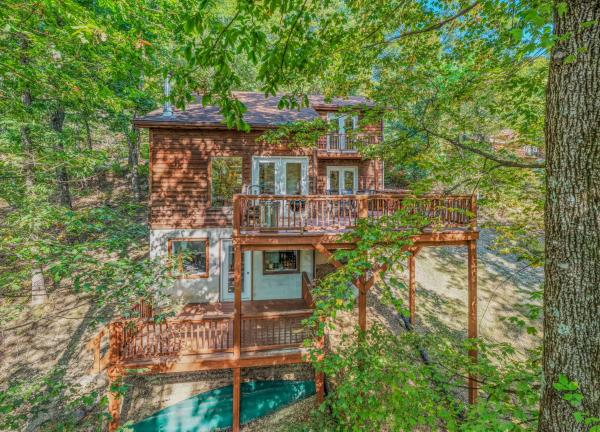Almost Heaven - Grill, 2 King Beds, Wifi, Deck, Pool Access, Hiking, Wood Stove, Family Friendly - West Virginia