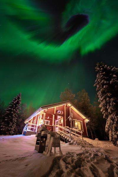 Lapin Villa Hiisi Joen Rannalla - Lapland