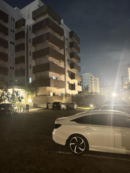 Luxurious 2 Bedroom Apartment - Accra