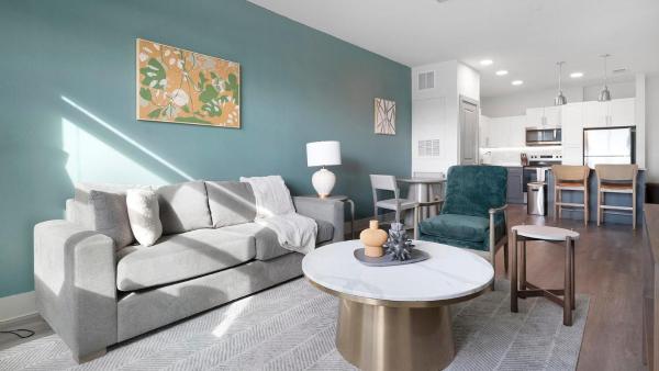 Landing Incredible 1bd Gym Pool - Sanford, FL