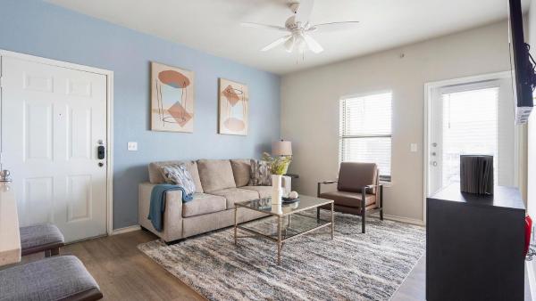 Landing Apartments - Novavista At Woodlake - San Antonio, TX