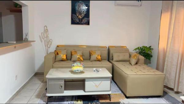 Gabon Happiness House Tivoli - Libreville