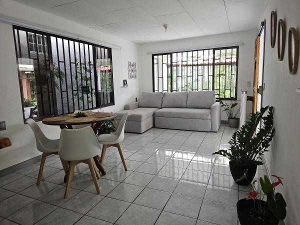 Casa Burbujas - Costa Rica