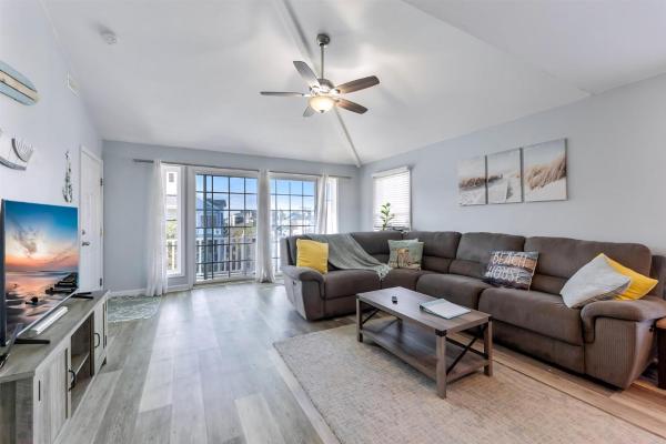 301 E Leaming Ave, Unit H - Wildwood